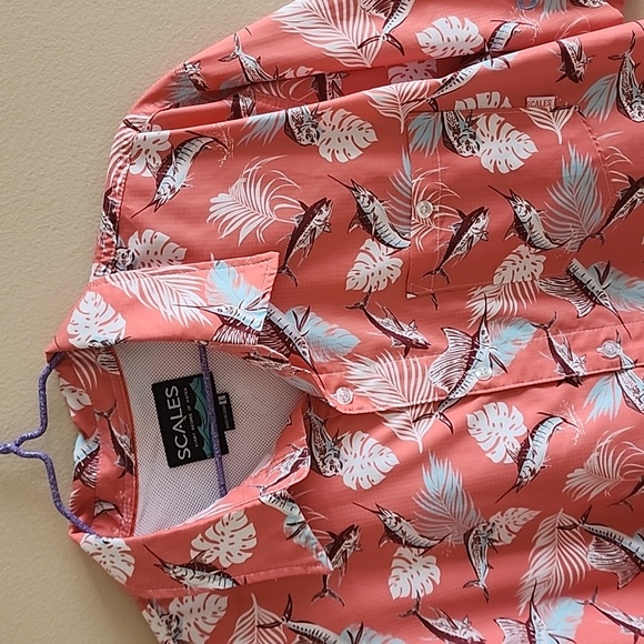 Scales | Shirts | Scales Hawaiian Men Button Up Shirt Size L Coral Fish ...